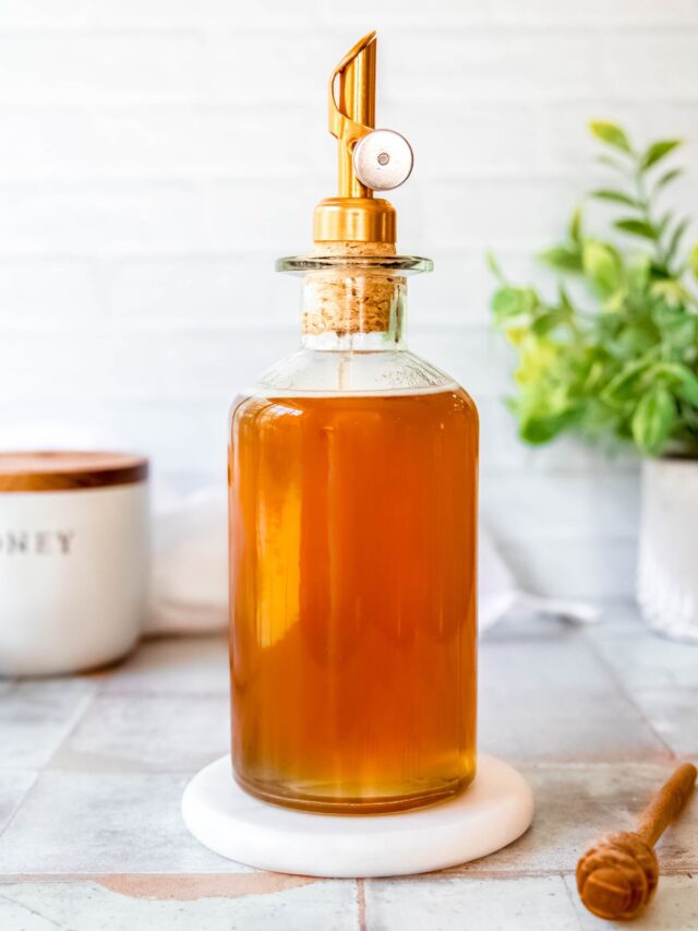Easy, 2-Ingredient Honey Simple Syrup - coffeecopycat.com