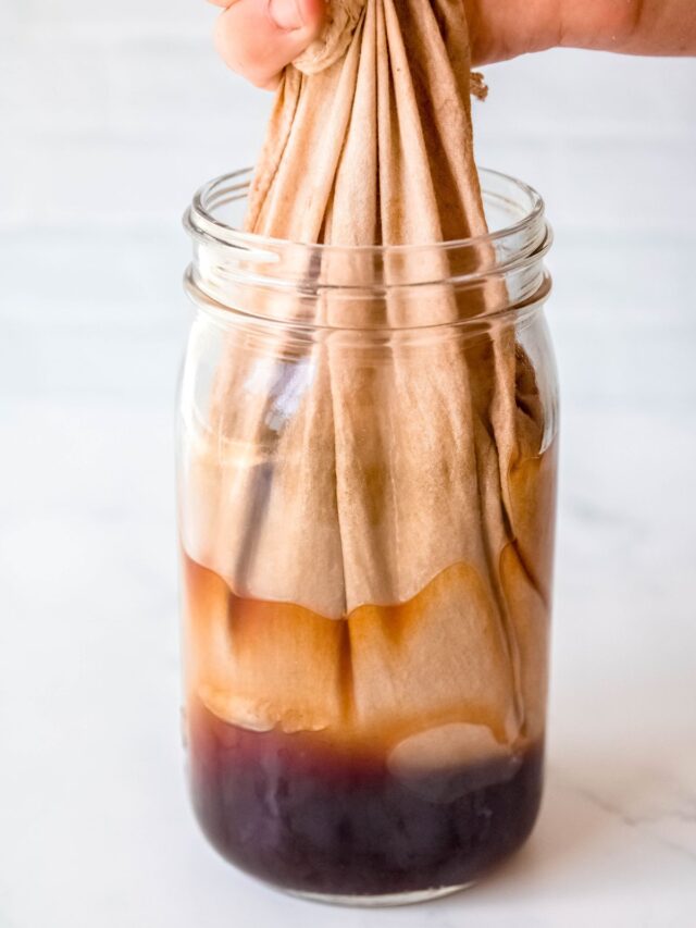 How to Make Cold Brew Coffee — 4 Easy Methods - coffeecopycat.com