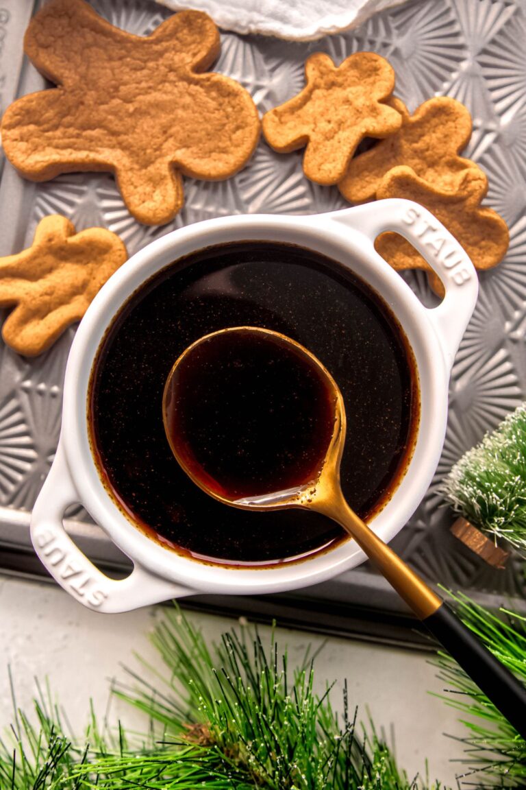 Gingerbread Syrup for Coffee - coffeecopycat.com