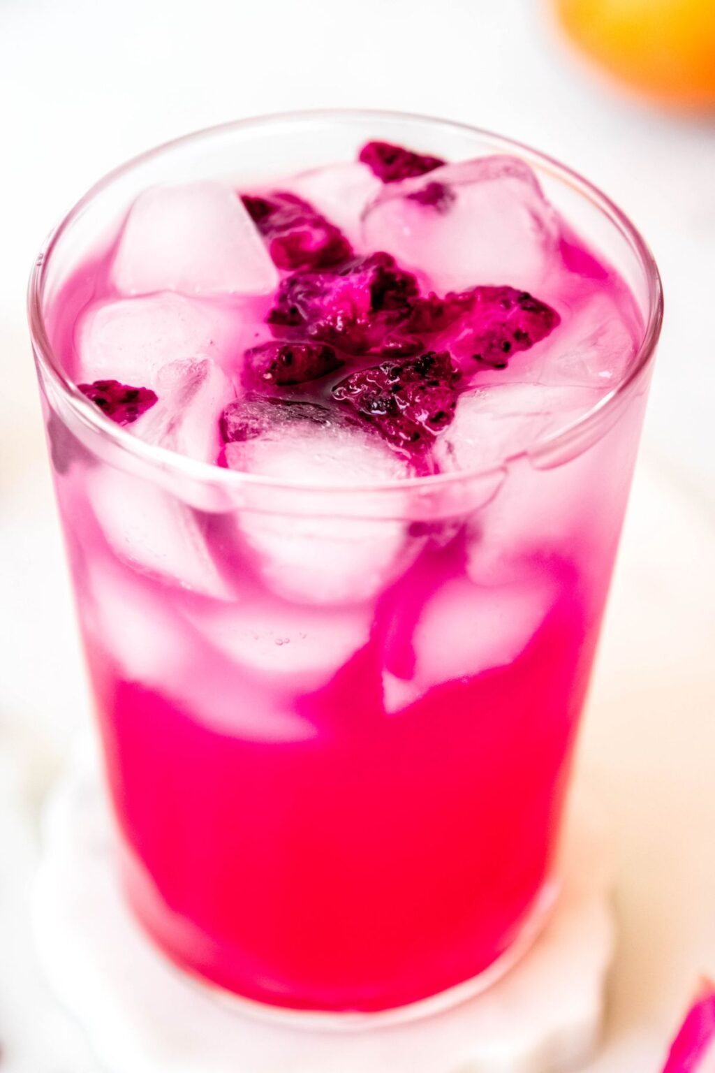 Mango Dragonfruit Refresher (Starbucks Copycat) - coffeecopycat.com