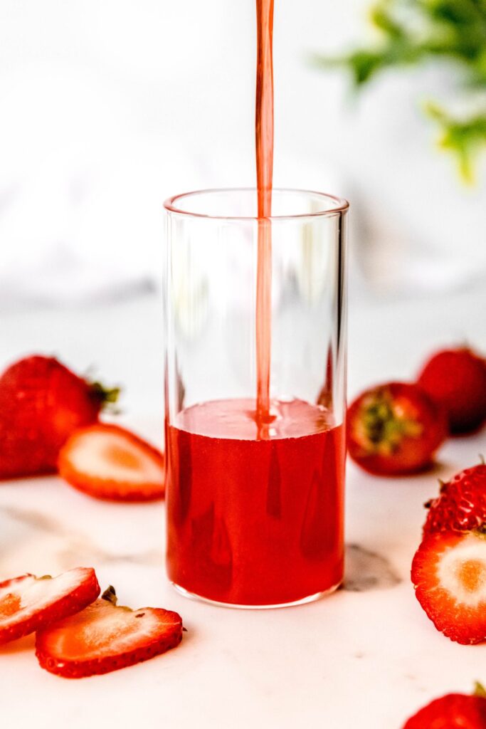 Homemade Strawberry Syrup (For Drinks!) - coffeecopycat.com