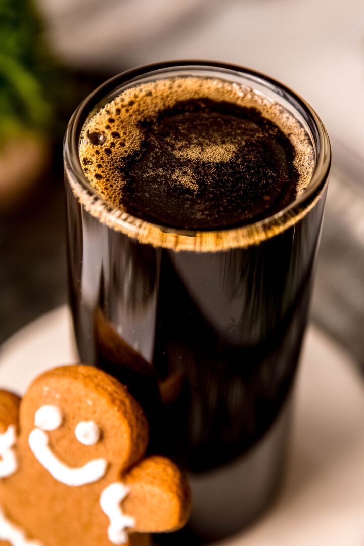 Gingerbread Syrup for Coffee - coffeecopycat.com