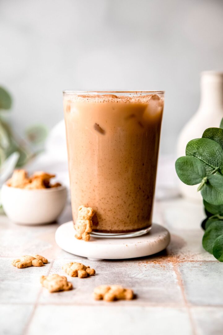 Iced Teddy Graham Latte (with Instant Espresso) - coffeecopycat.com