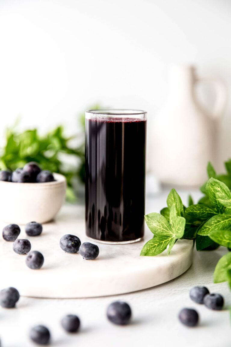Homemade Blueberry Syrup - coffeecopycat.com