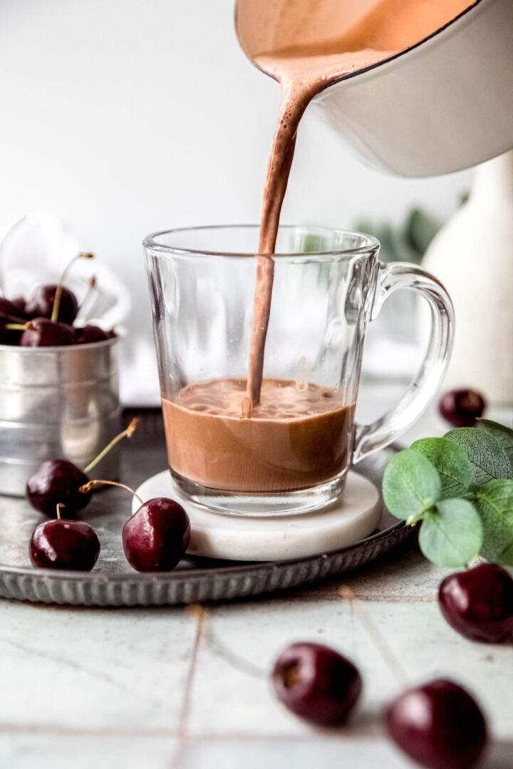 Cherry Mocha Latte - coffeecopycat.com