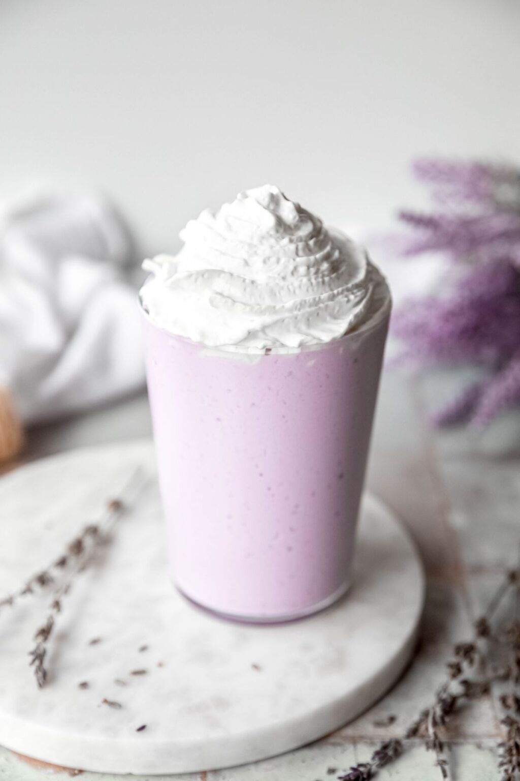 Lavender Crème Frappuccino (Starbucks Copycat) - coffeecopycat.com