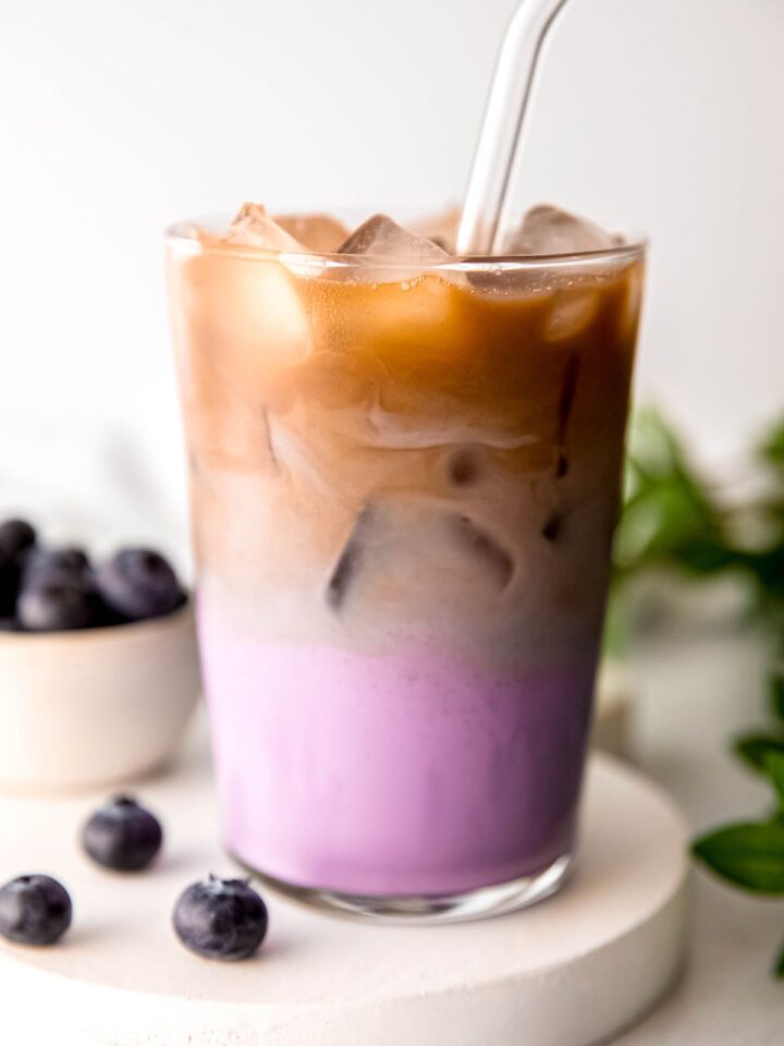 Summer Berry Refresher (Starbucks Copycat) - coffeecopycat.com