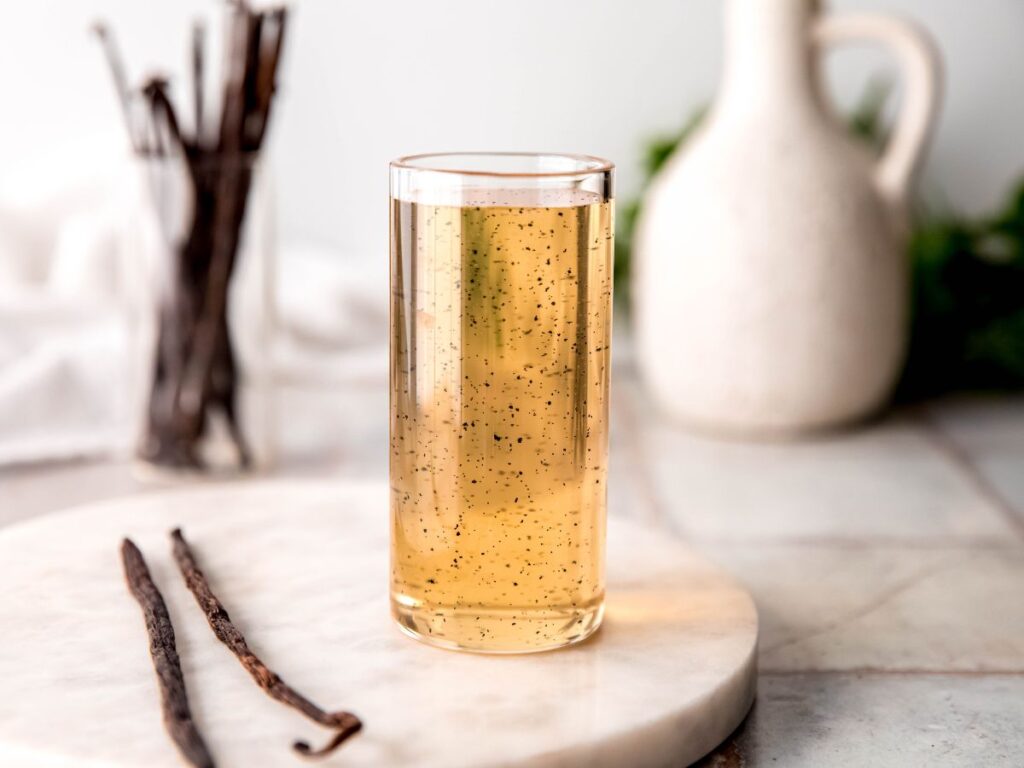 Toasted Vanilla Bean Syrup (Starbucks Copycat) - coffeecopycat.com