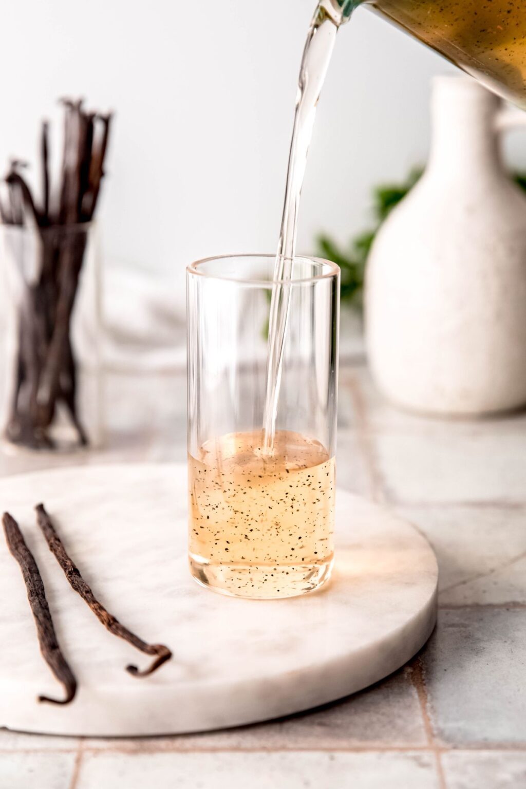 Toasted Vanilla Bean Syrup (Starbucks Copycat) - coffeecopycat.com