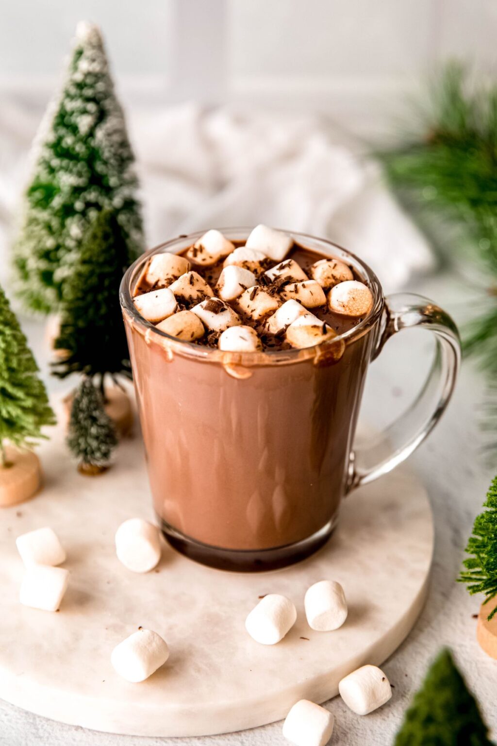 Easy Dark Hot Chocolate - coffeecopycat.com
