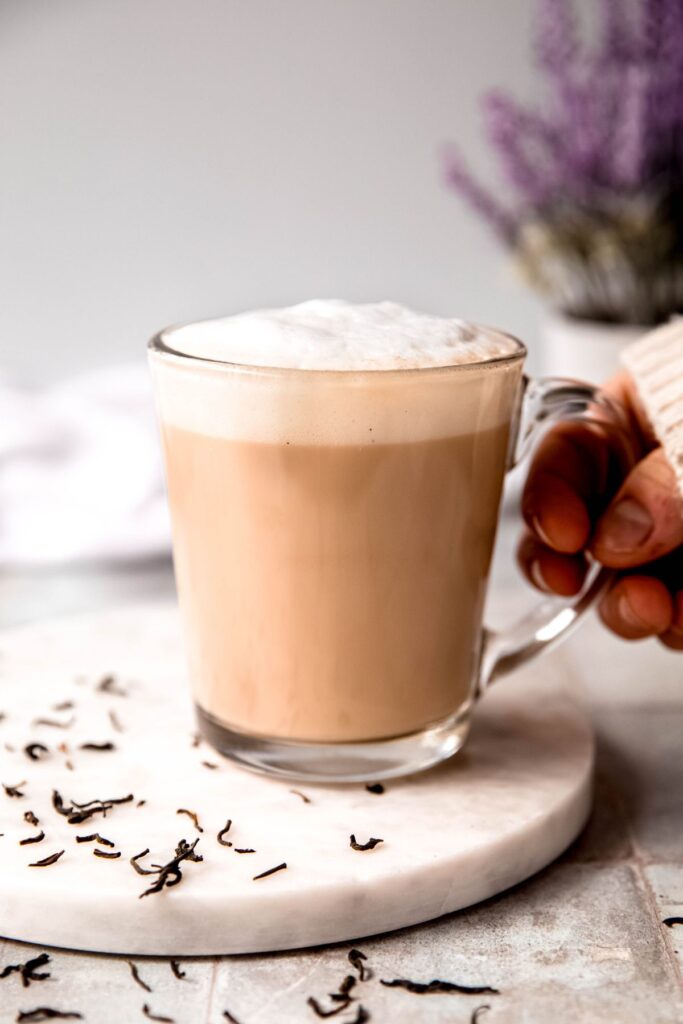 London Fog (Earl Grey Tea Latte) - coffeecopycat.com